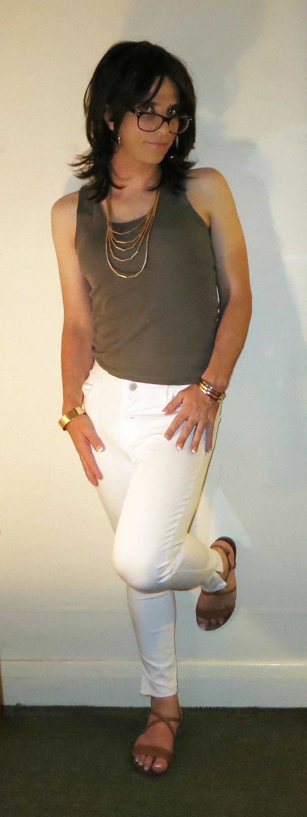 Casual look.... | Scrolller