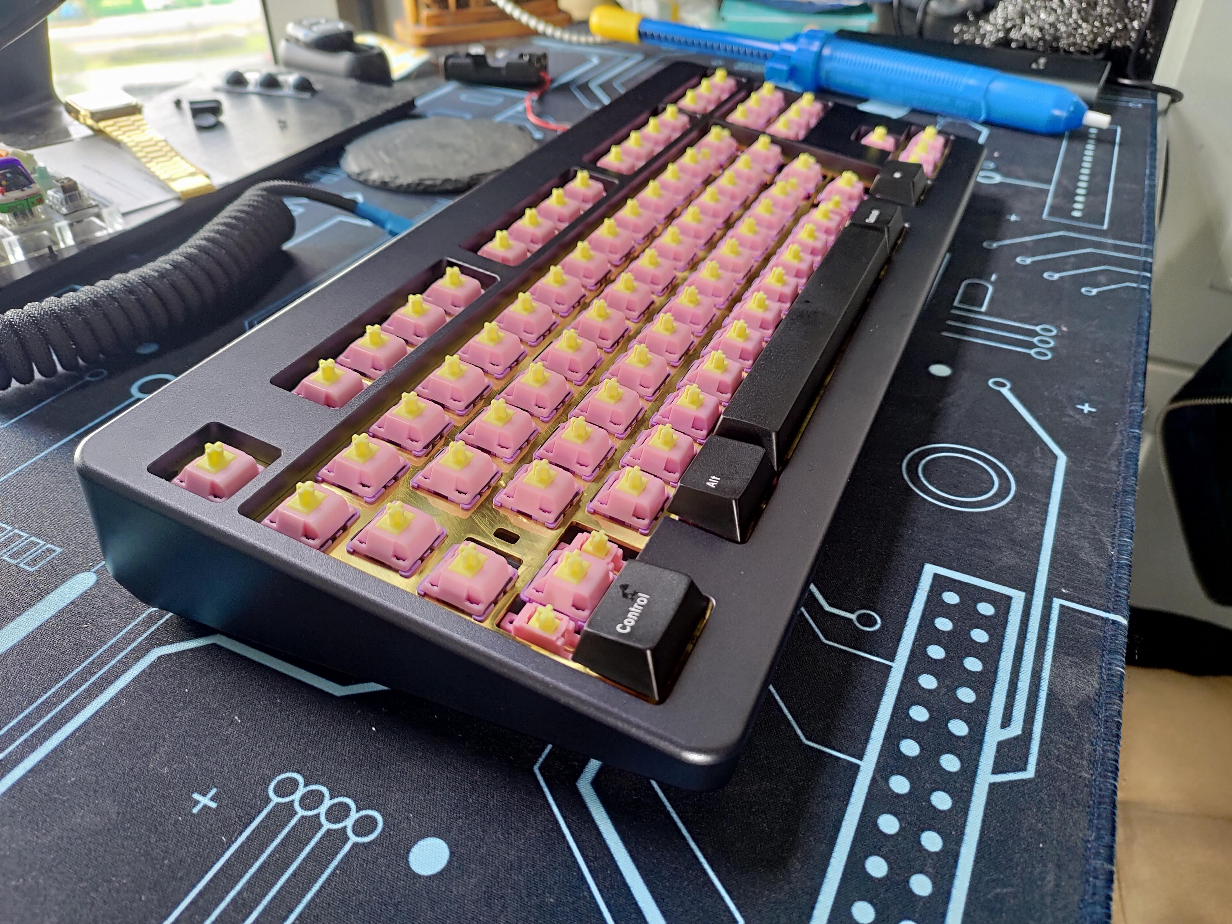 CB87 Sakabato with C3 Banana Splits | Scrolller