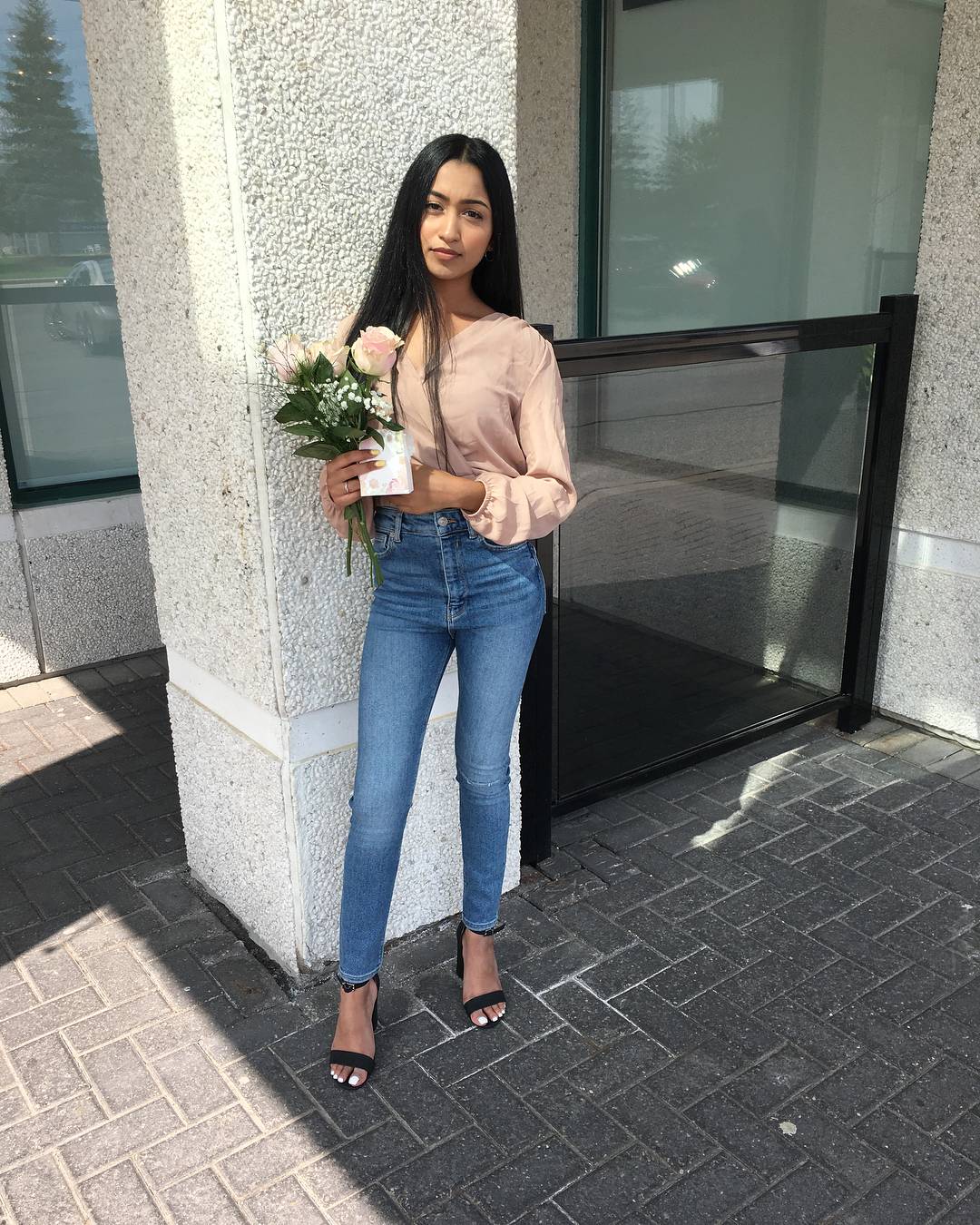 Ceremony | Scrolller