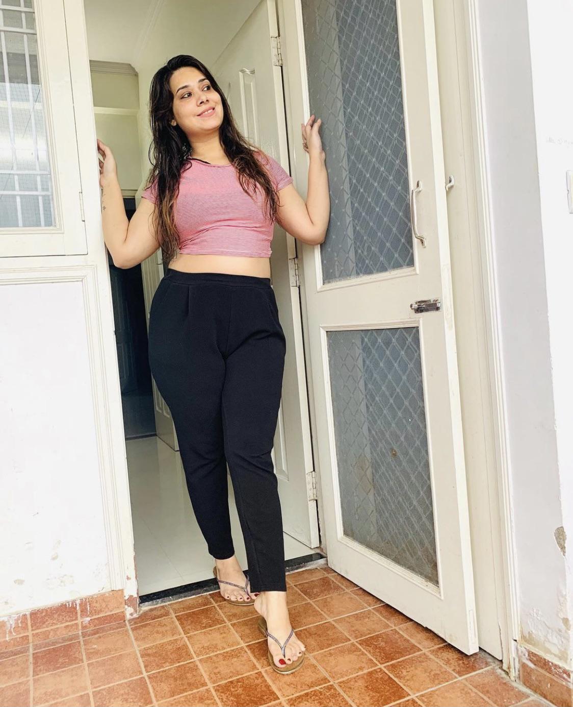 Chachi goes for morning walk like this. Everyone stares at her so wildly | Scrolller