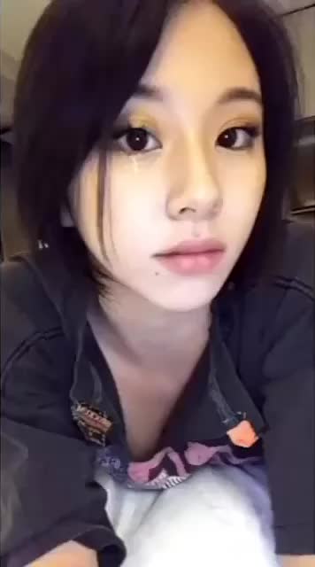 Chaeyoung | Scrolller