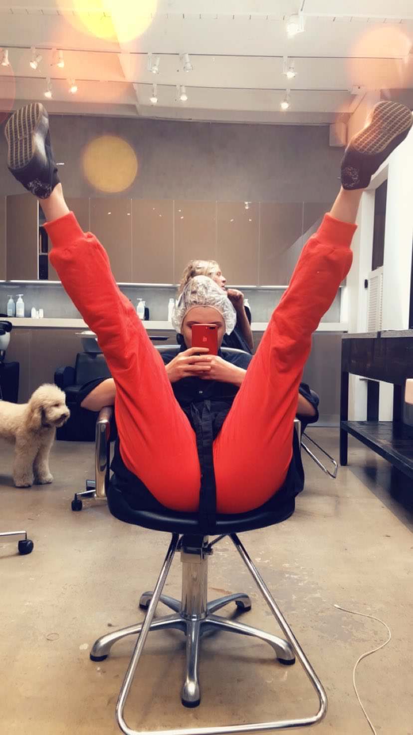 Chair selfie | Scrolller