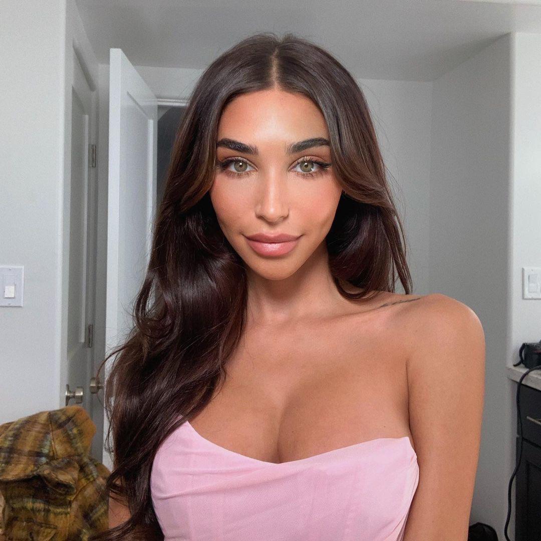Chantel Jeffries | Scrolller