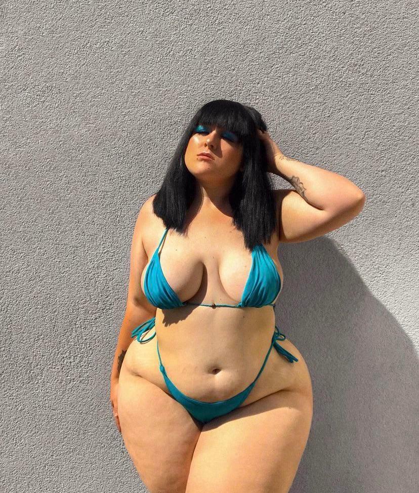 Chantel Smith | Scrolller