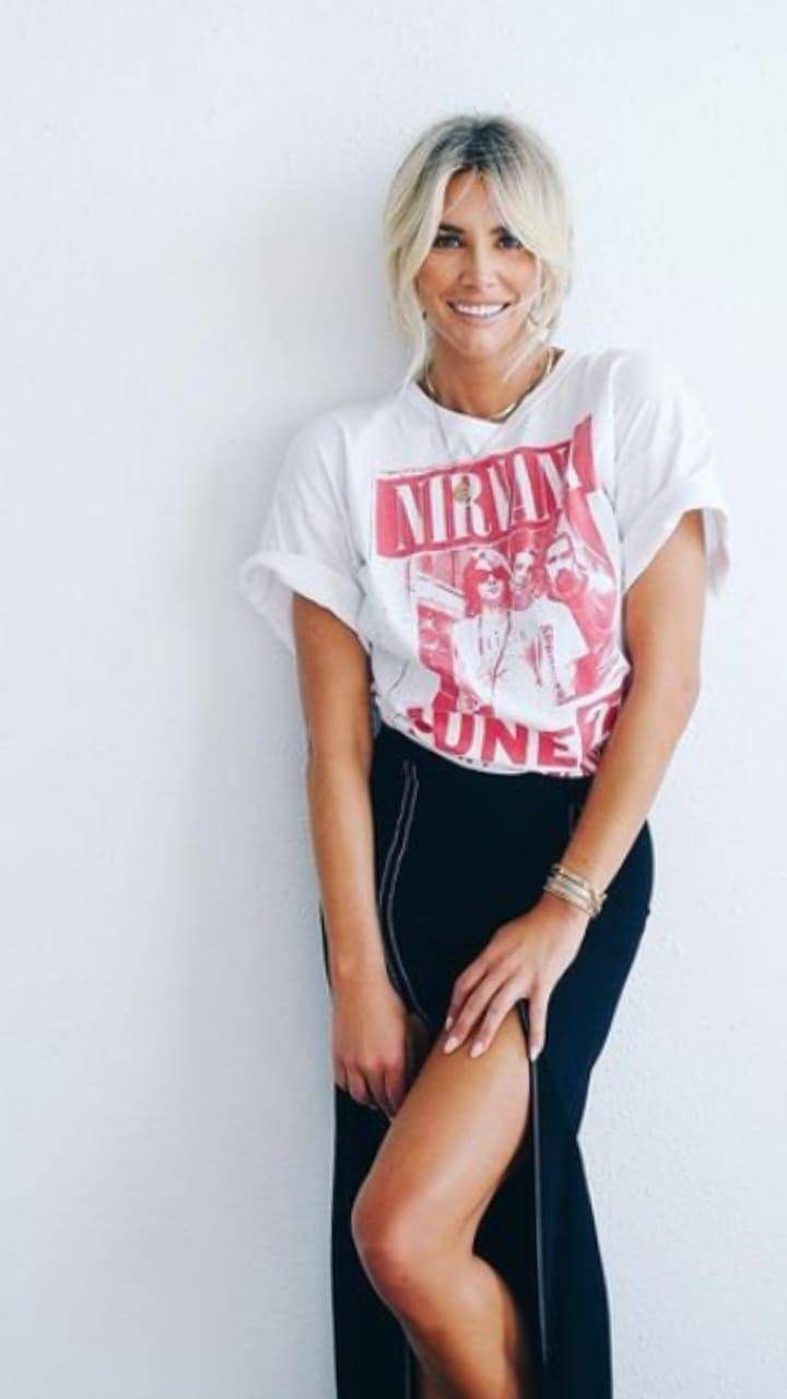 Charissa Thompson showing a little leg | Scrolller