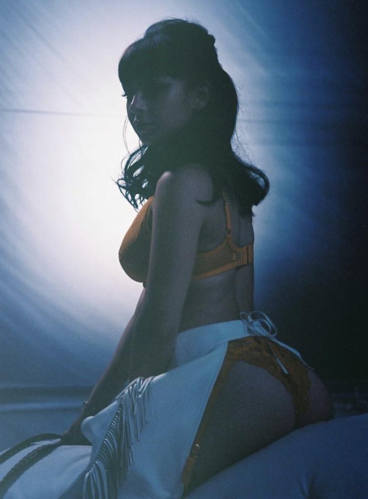 Charli is God. It’s the only plausible explanation for how she’s so perfect. | Scrolller