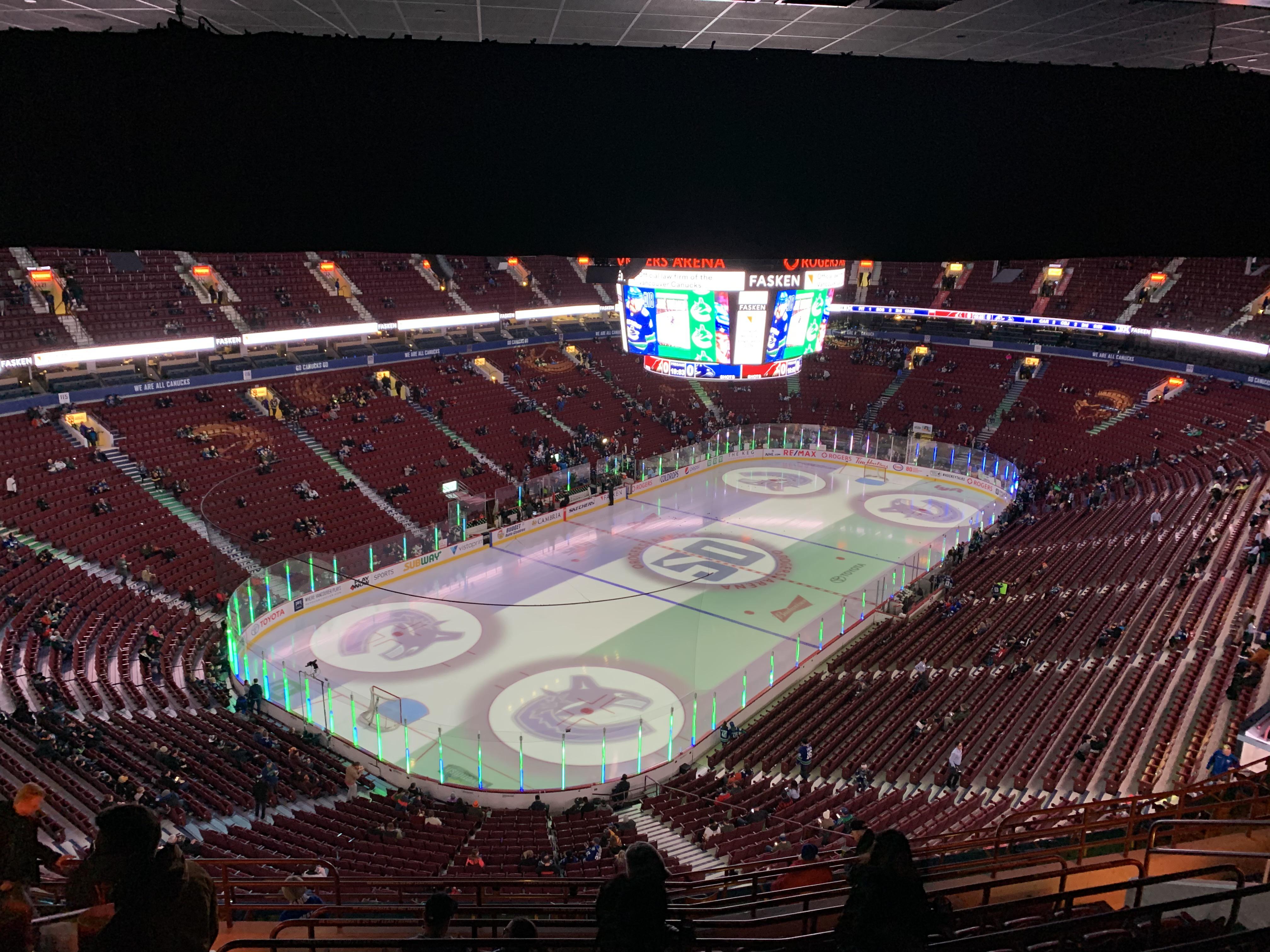 Checking in from the 300 level!! | Scrolller