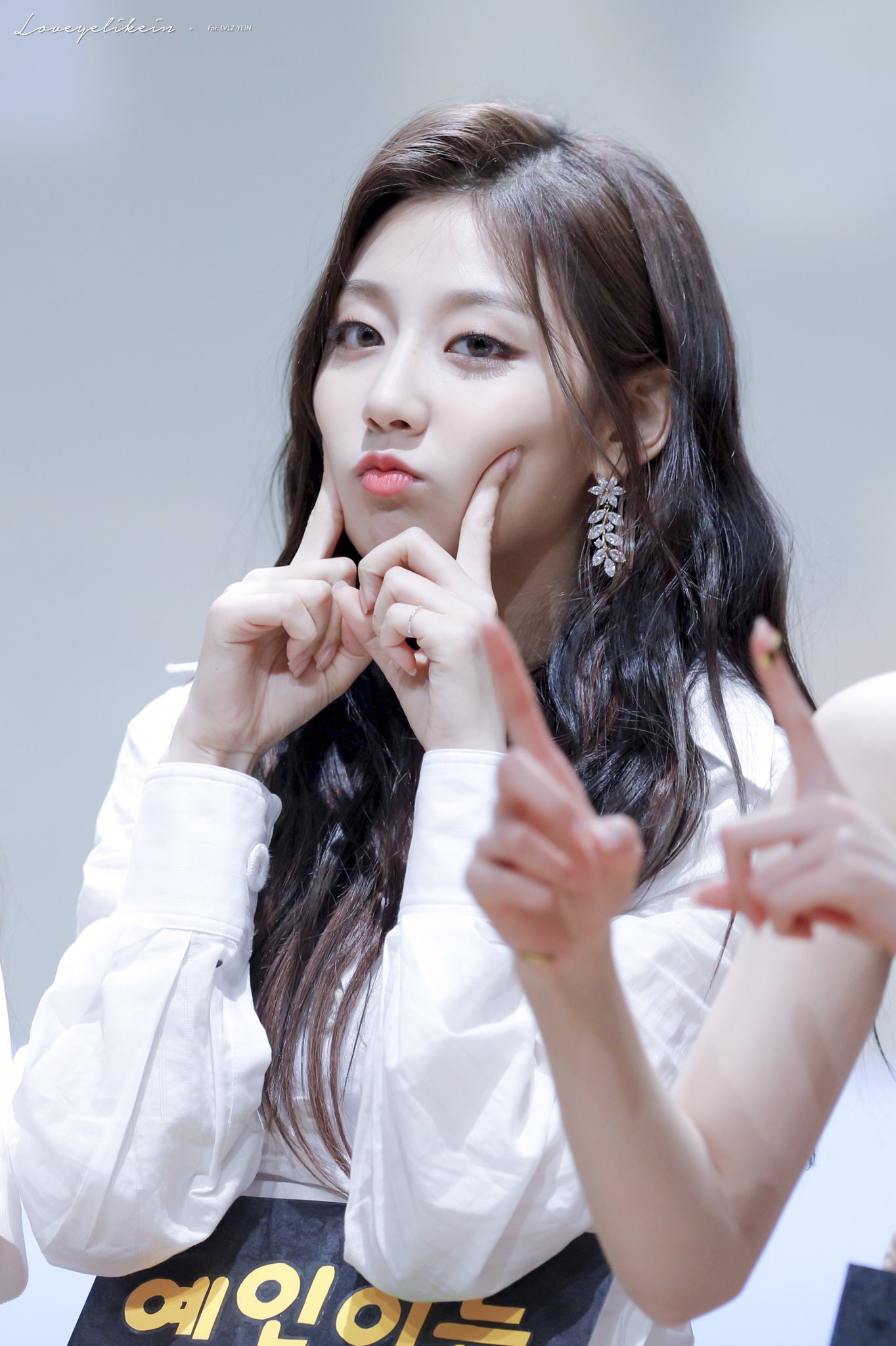 Cheeky Yein | Scrolller