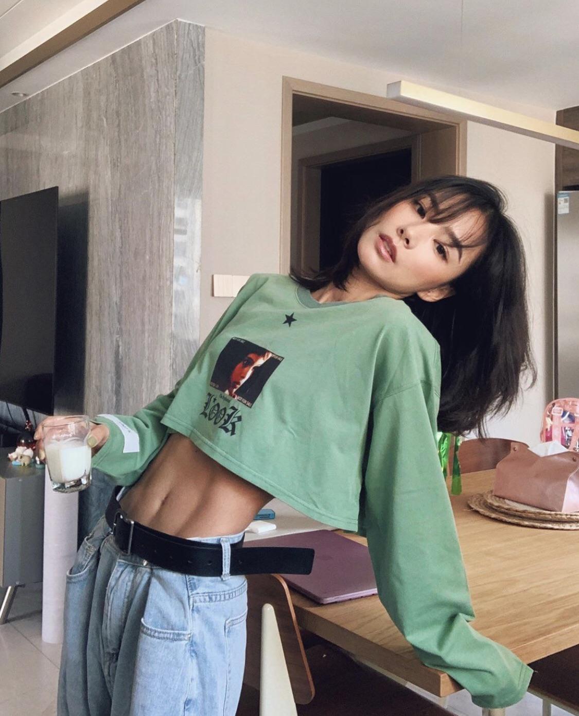 Chen Nuan Yang | Scrolller