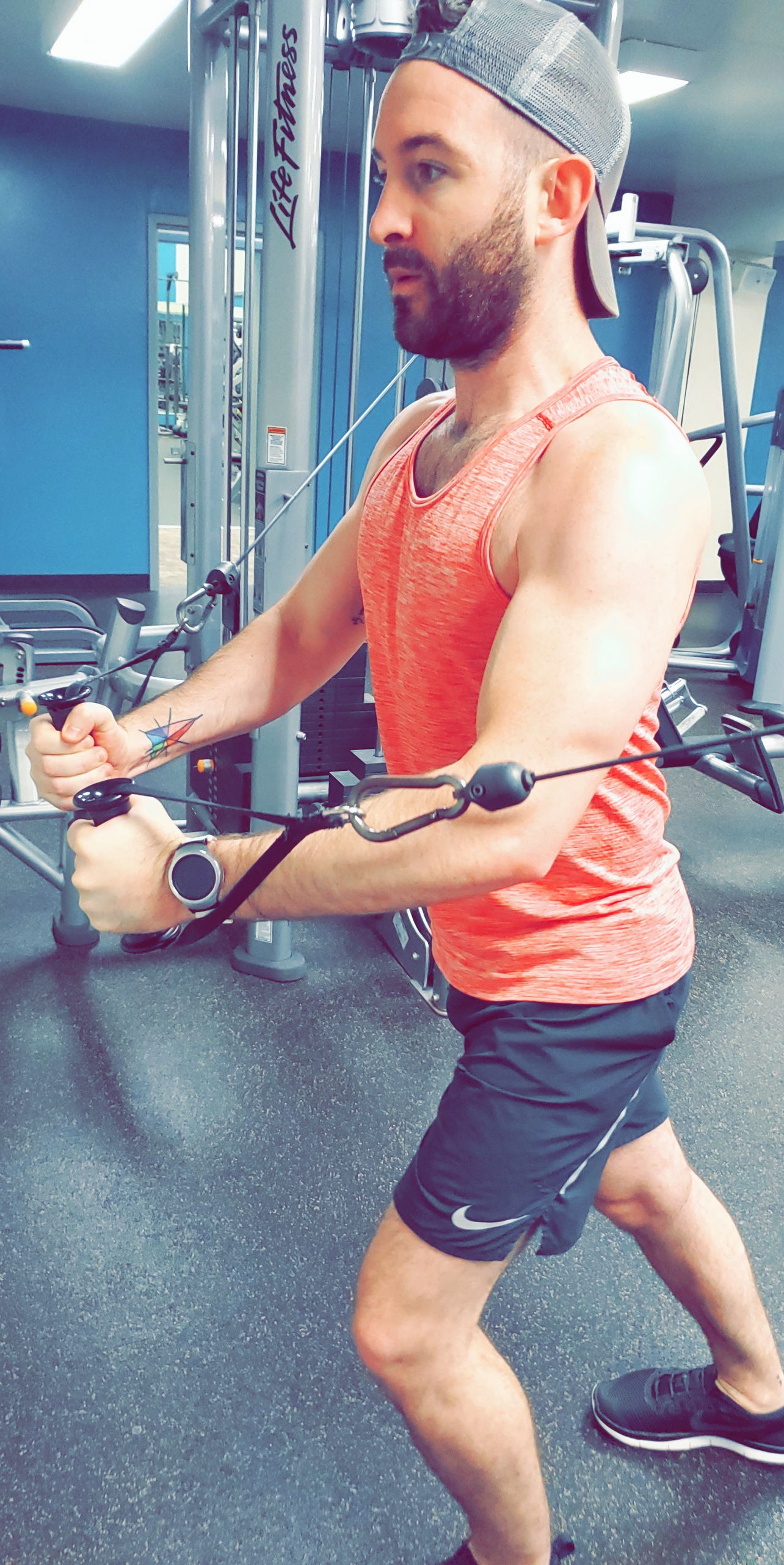 Chest day.... Finally making some progress🏋️ | Scrolller