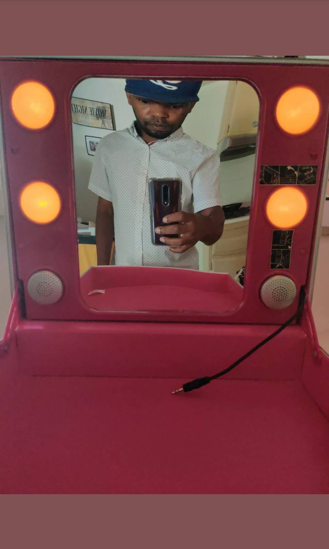 "Children's Pink Briefcase Vanity with Speakers" on eBay | Scrolller