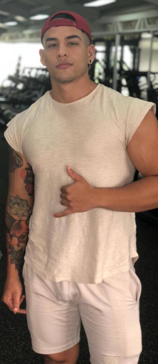 Chilling 😏 | Scrolller