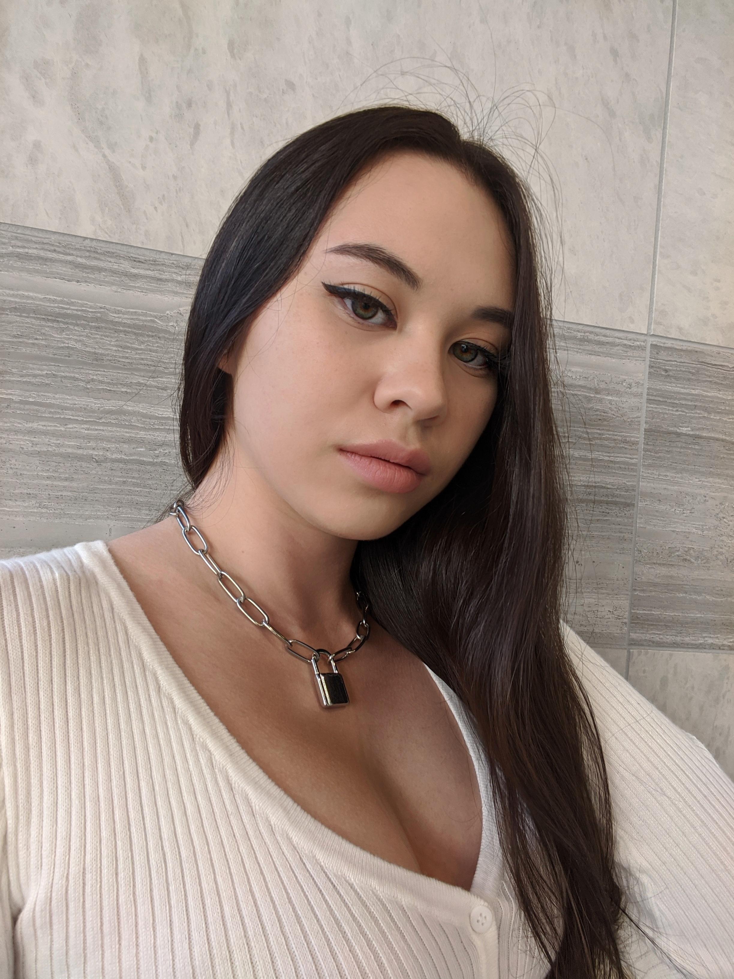 Chinese x Australian | Scrolller