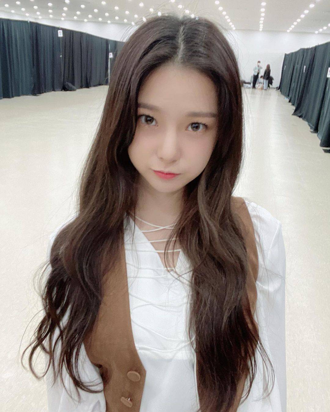 Choi Yujin Scrolller
