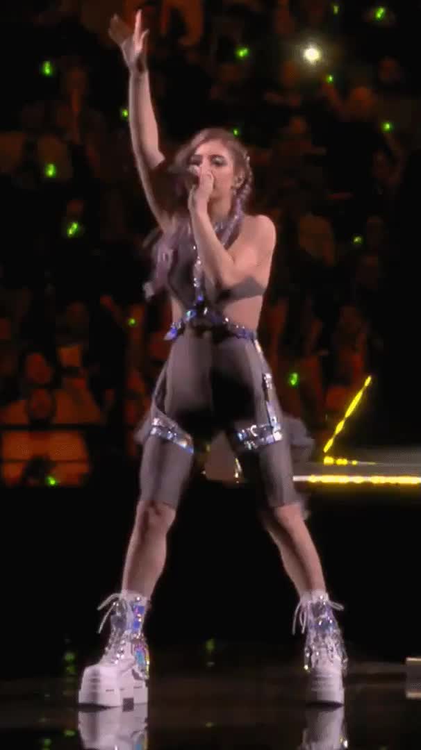 Chrissy at LoL Worlds 2019 | Scrolller