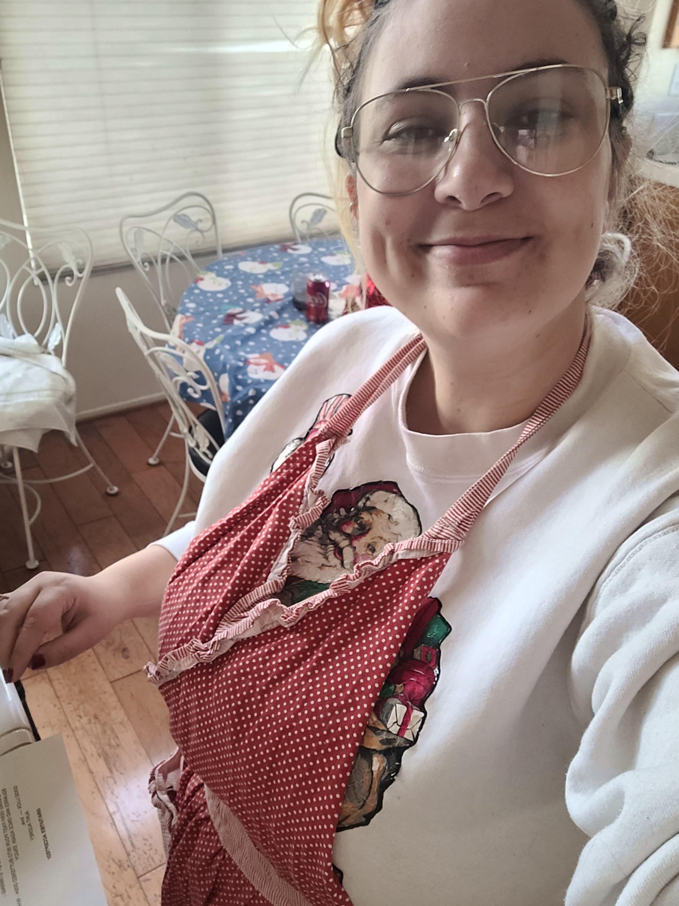 Christmas baking fun 🖤 | Scrolller