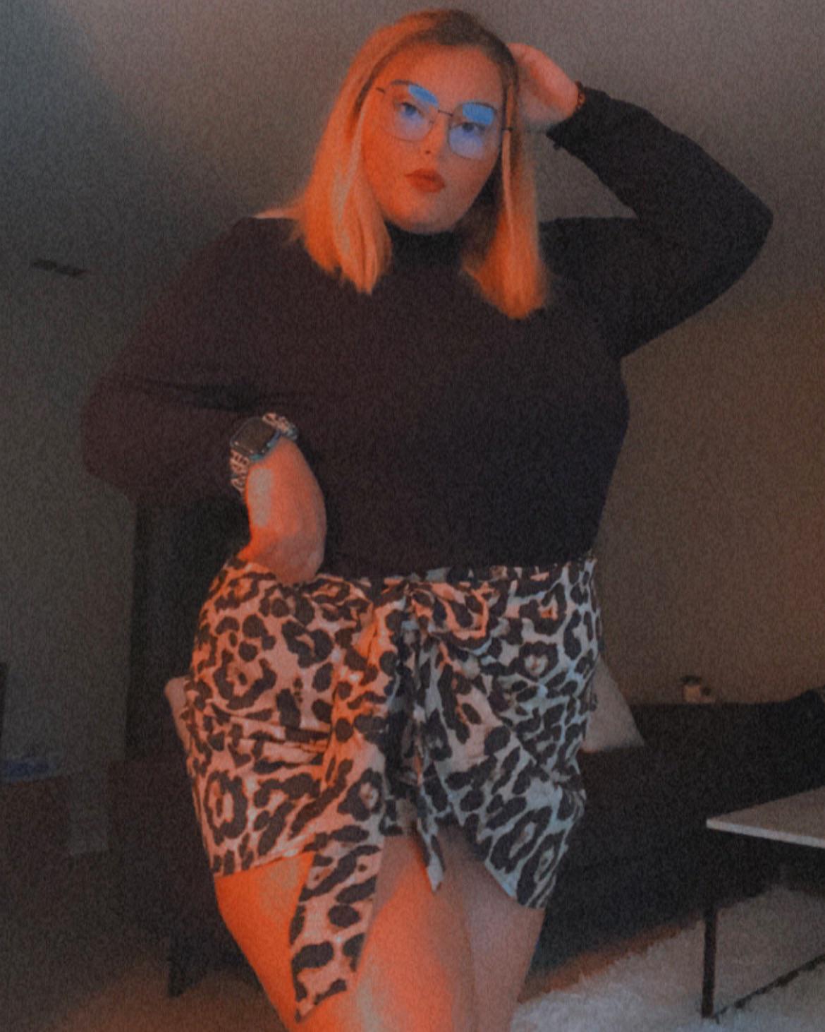 Thick and curvy | Scrolller