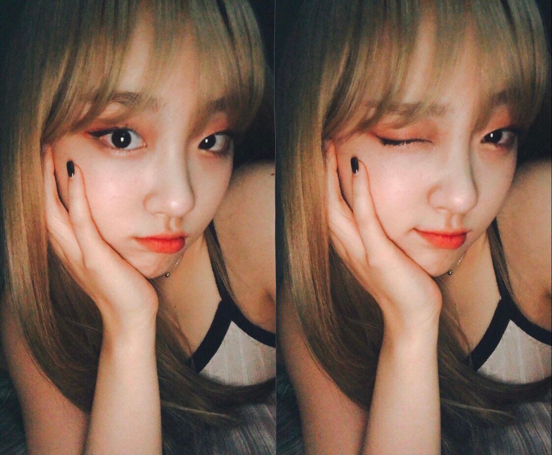 Cignature- Chloe | Scrolller