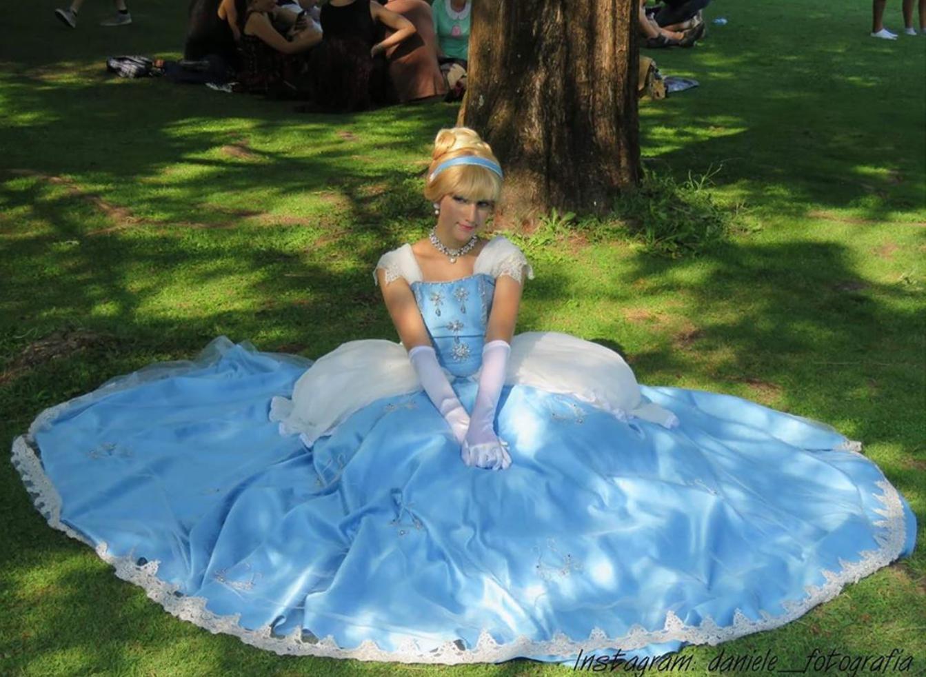 Cinderella Cosplay by Kirakira_cos | Scrolller
