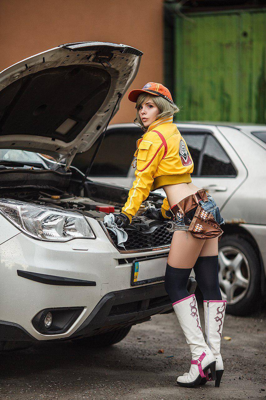 Cindy Aurum | Scrolller