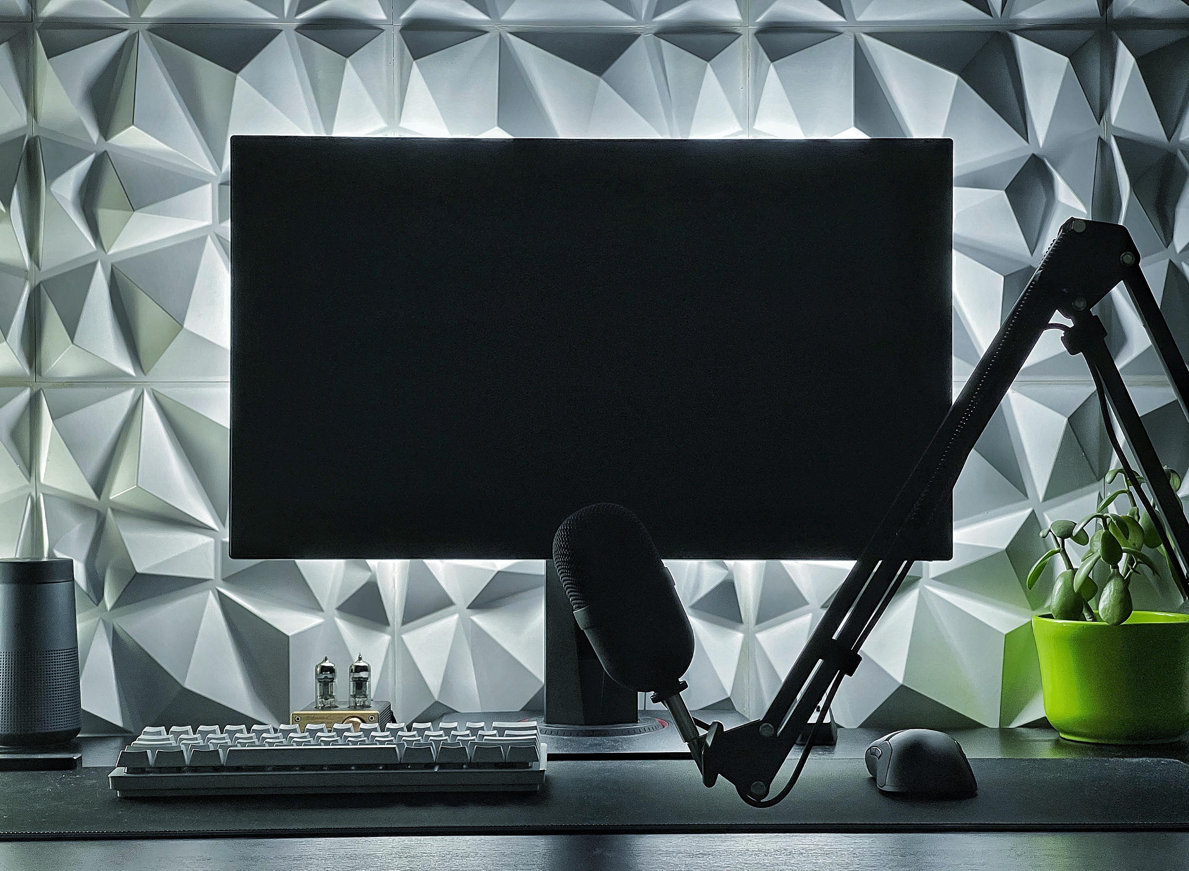 Clean and simple. | Scrolller