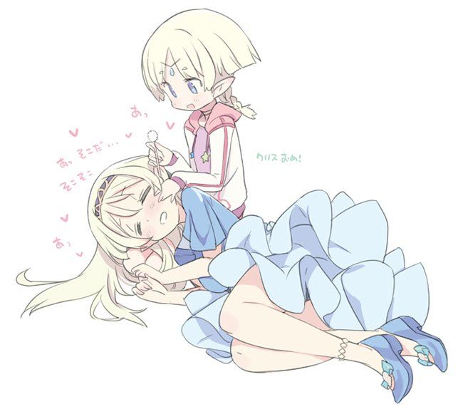 Cleaning her big sister's ears [Pop-Up Story] | Scrolller