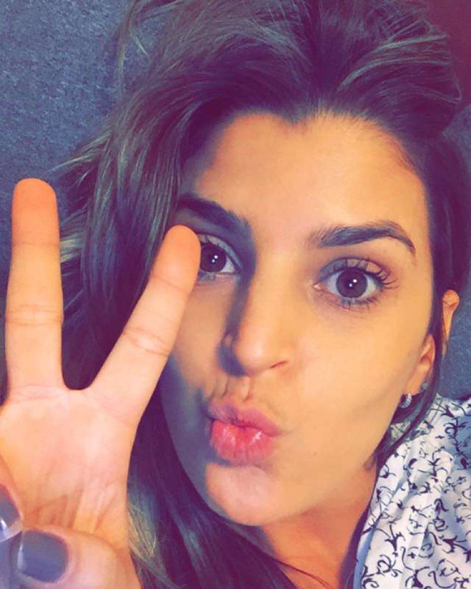 Close-up | Scrolller