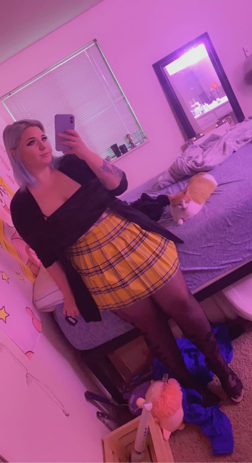 Clothed selfie cause my outfit was cute 🥺💖 | Scrolller