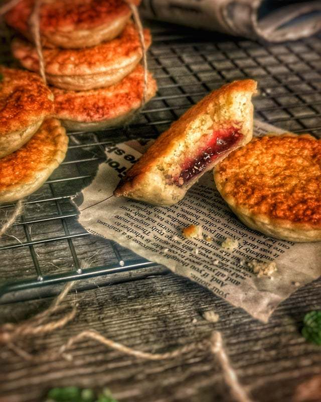 Coconut Tarts | Scrolller