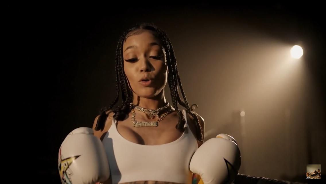 🥵COI A BADDIE | Scrolller