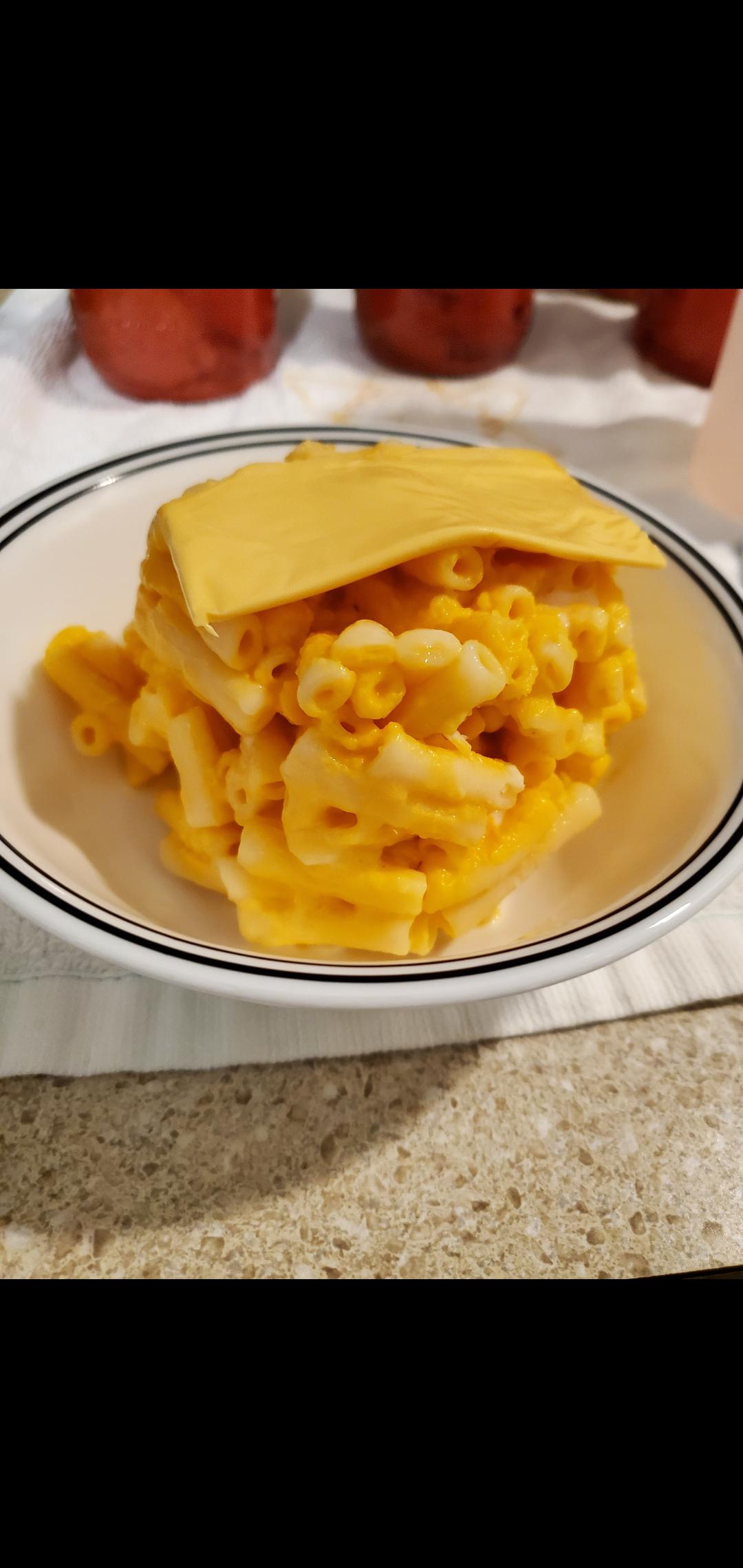 Cold mac and cheese with a cheese | Scrolller