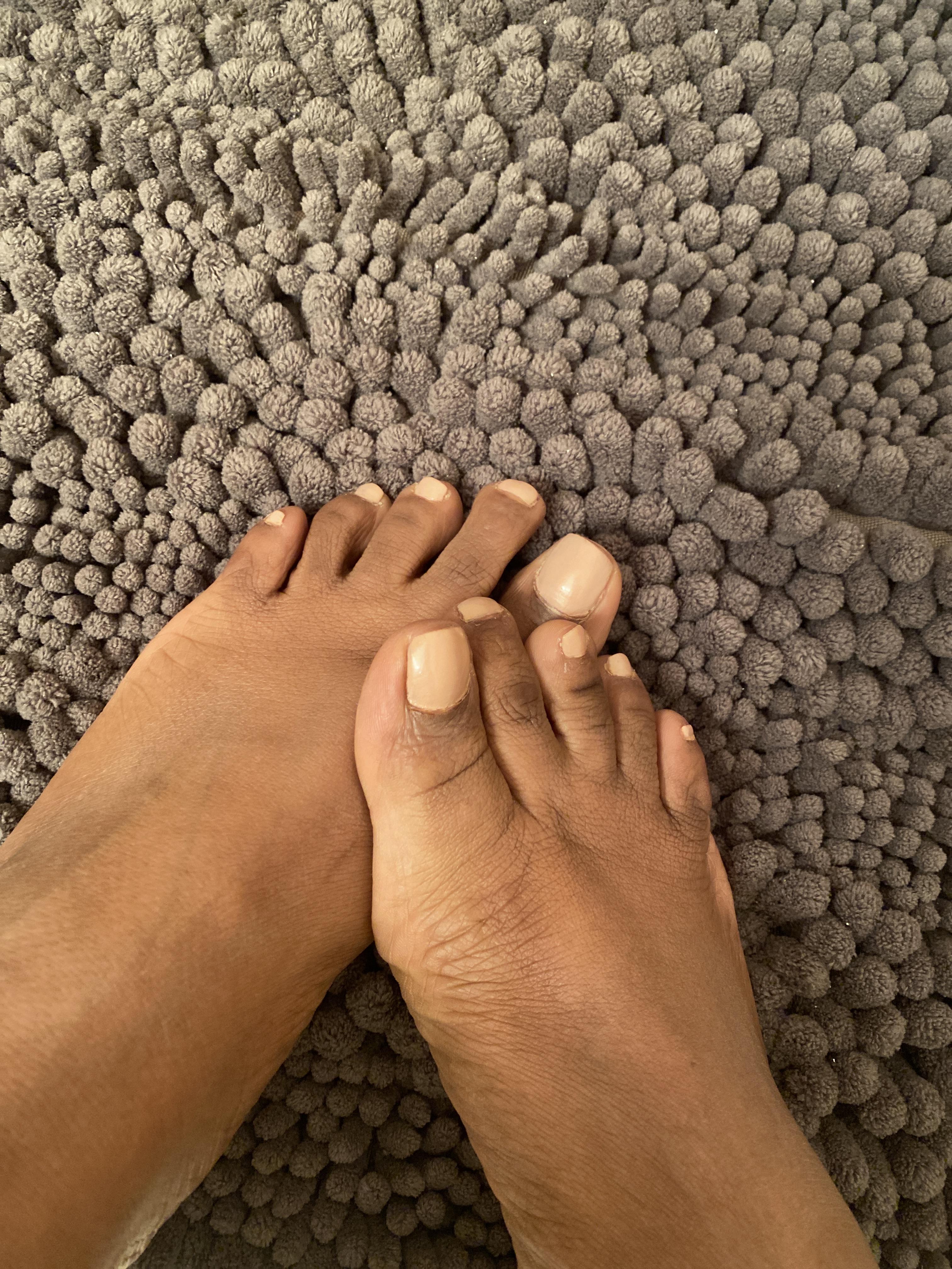 Color change | Scrolller