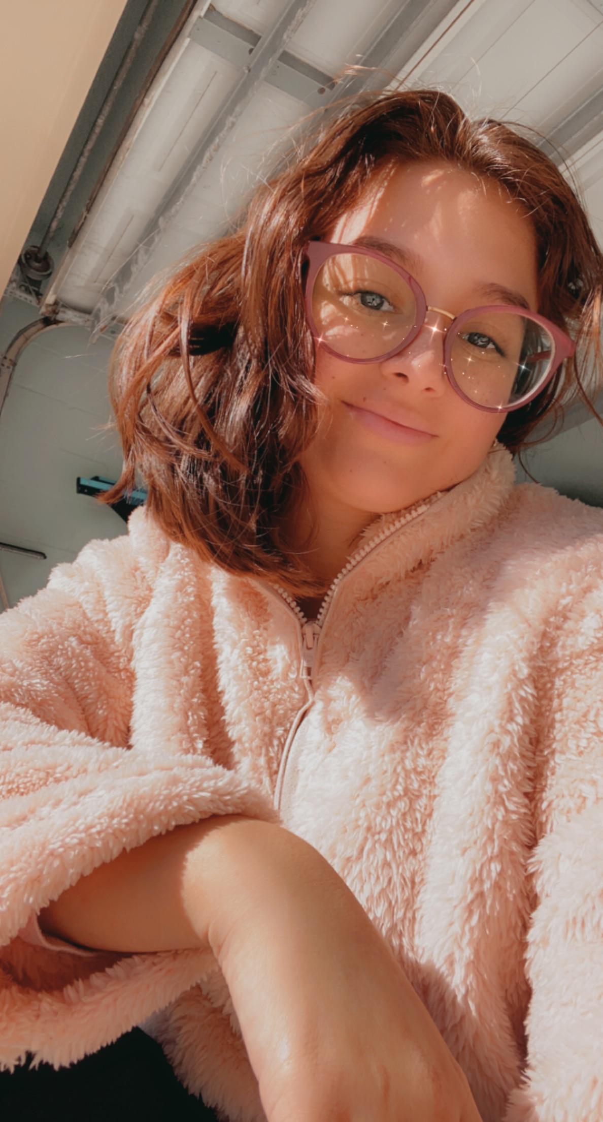 Comfy 🏼 | Scrolller