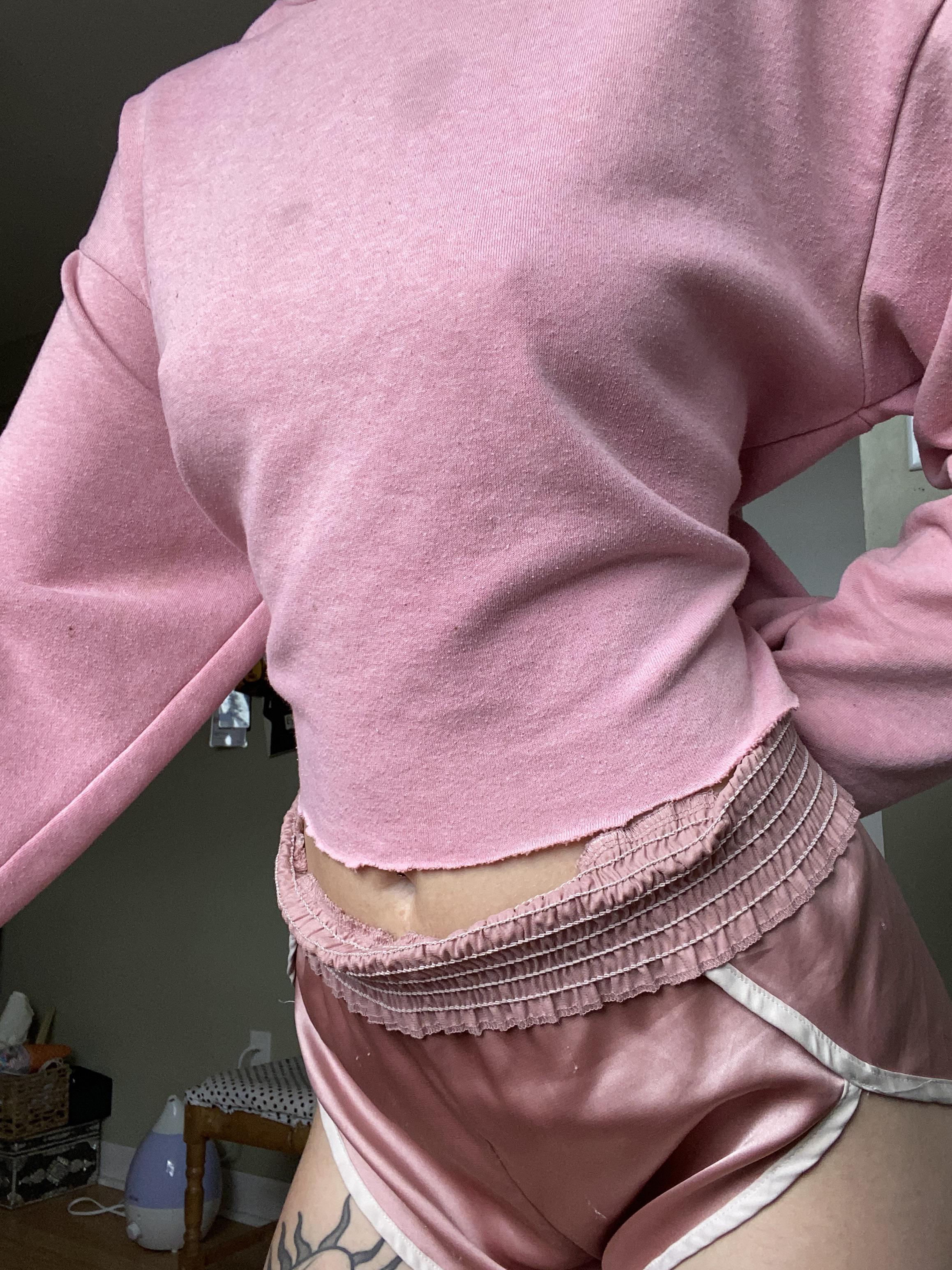 Comfy cloudy day equals no underwear 🌸☁️ | Scrolller