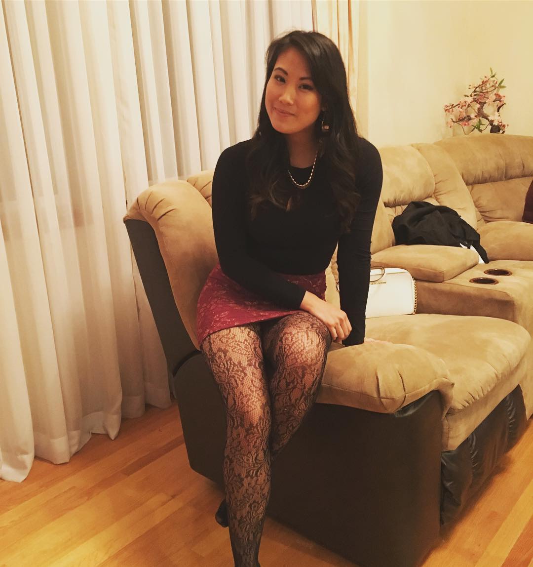 Comfy Couch Lace Tights Scrolller