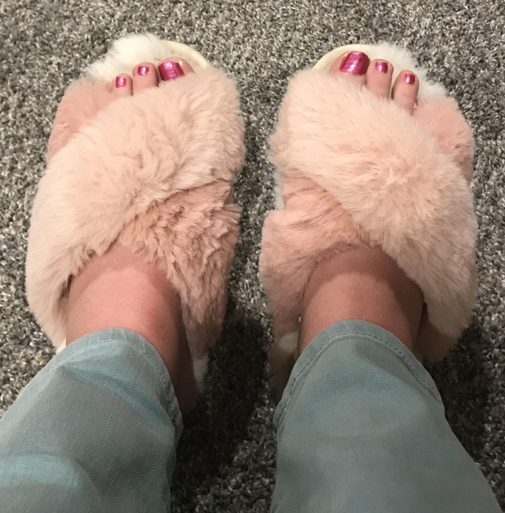 Comfy slippers. ️ | Scrolller