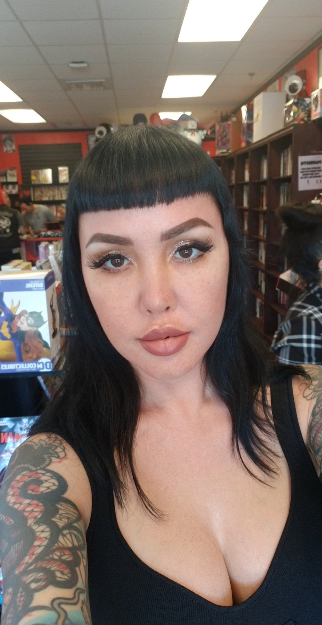 Comic Book Store Selfie | Scrolller