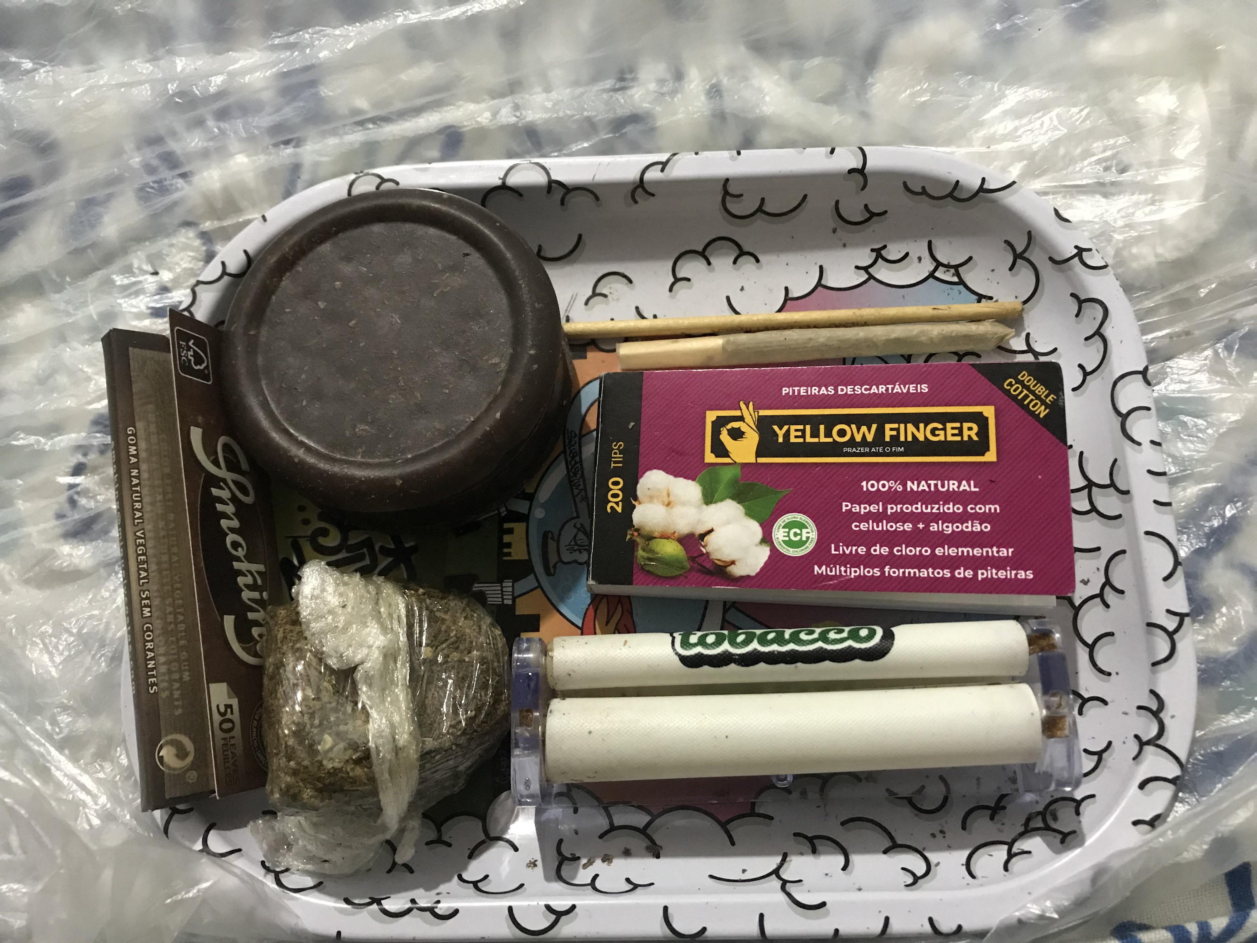 Como é o “kit” de vocês? | Scrolller