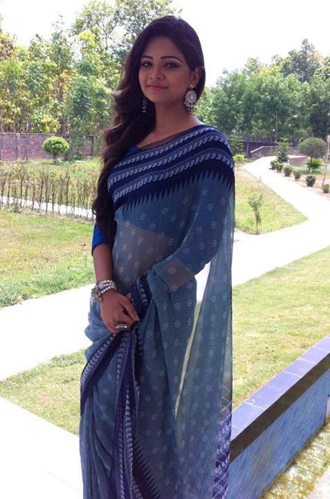 Composed Look | Scrolller