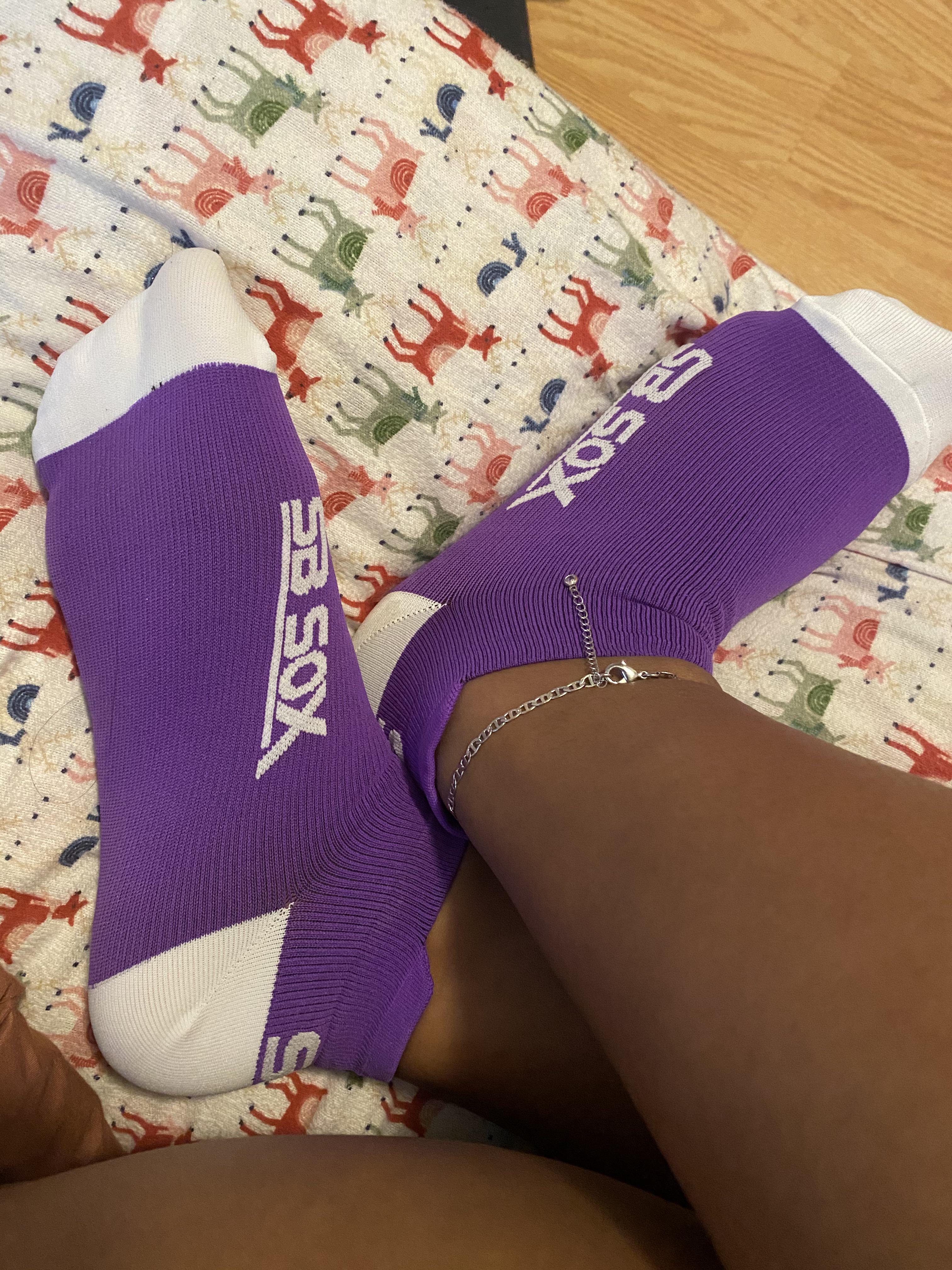 compression socks | Scrolller