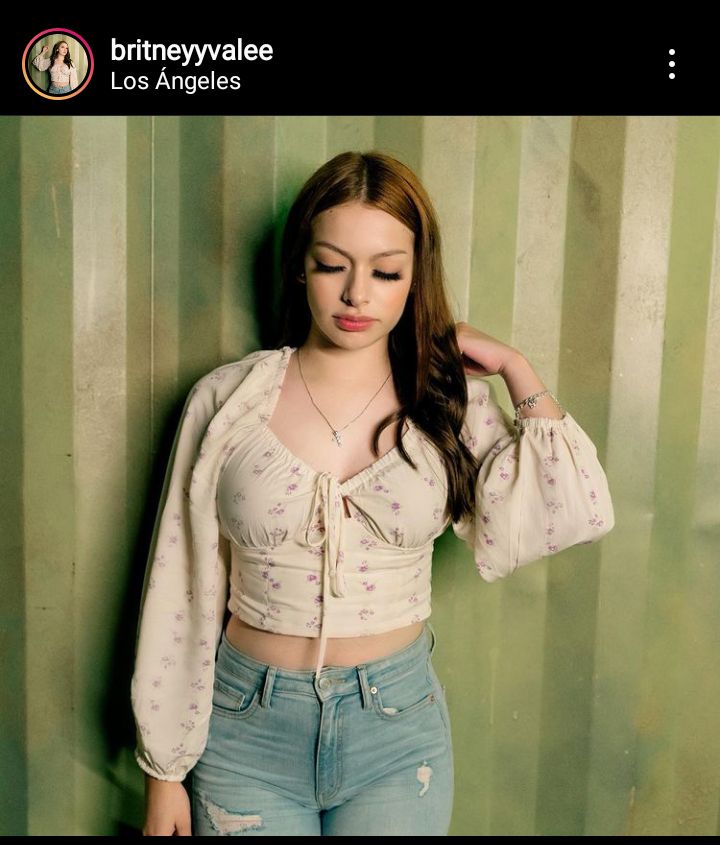 Contenido de ella? | Scrolller