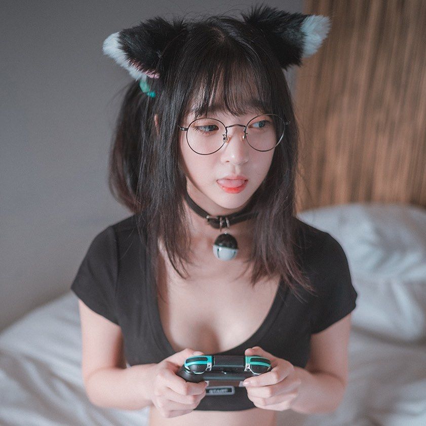 Control me | Scrolller