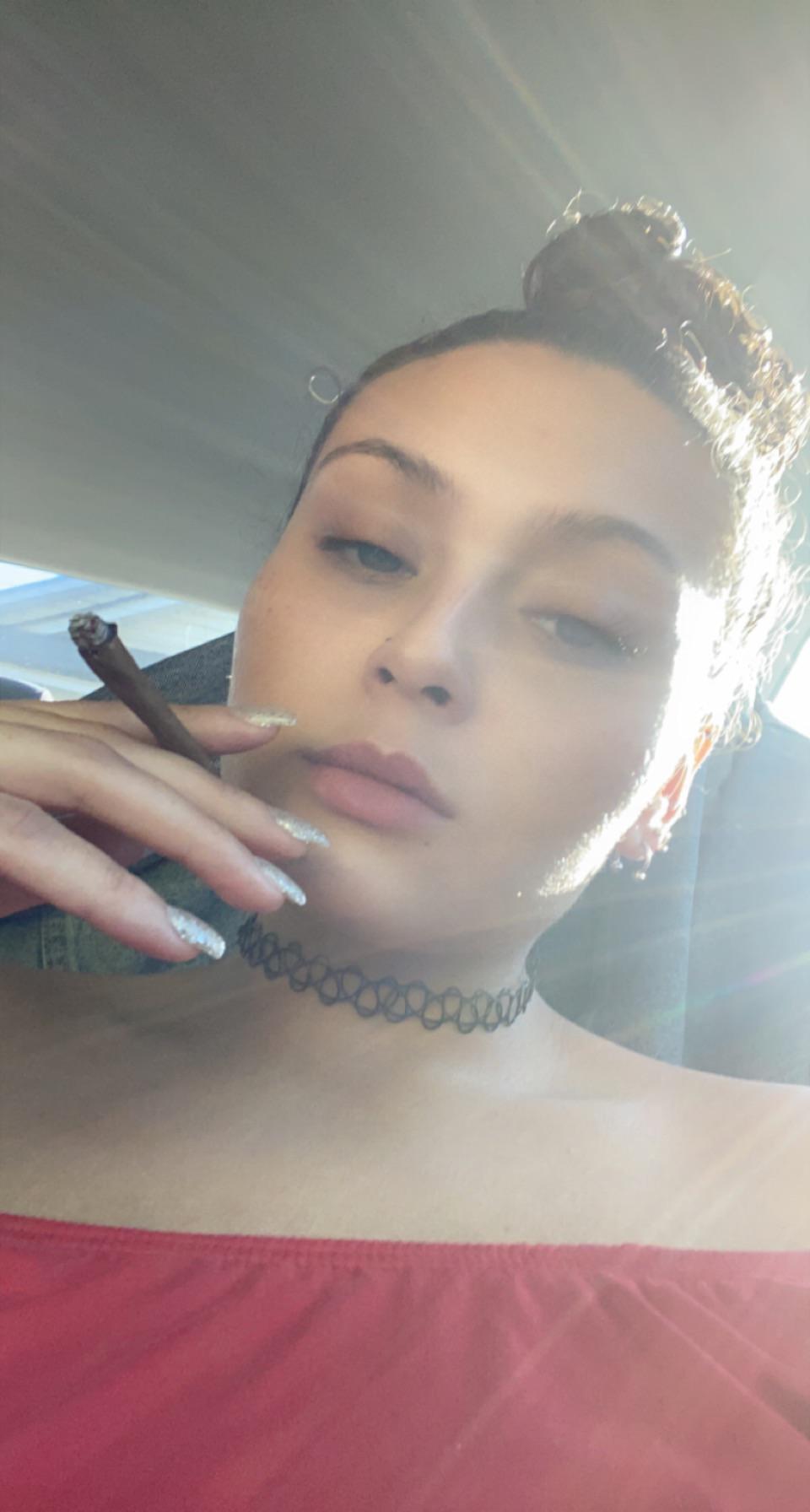 Cookies and cream 🤤 happy hump day | Scrolller