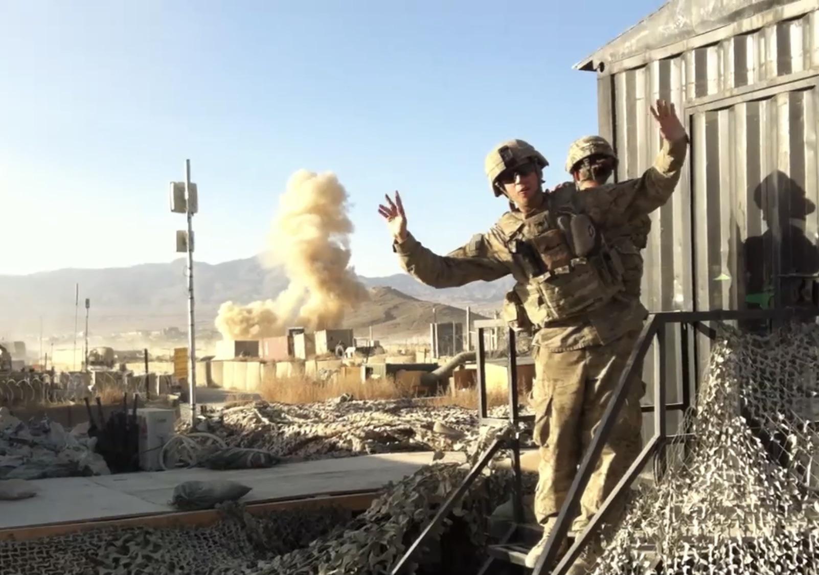 Cool guys don’t look at explosions. | Scrolller