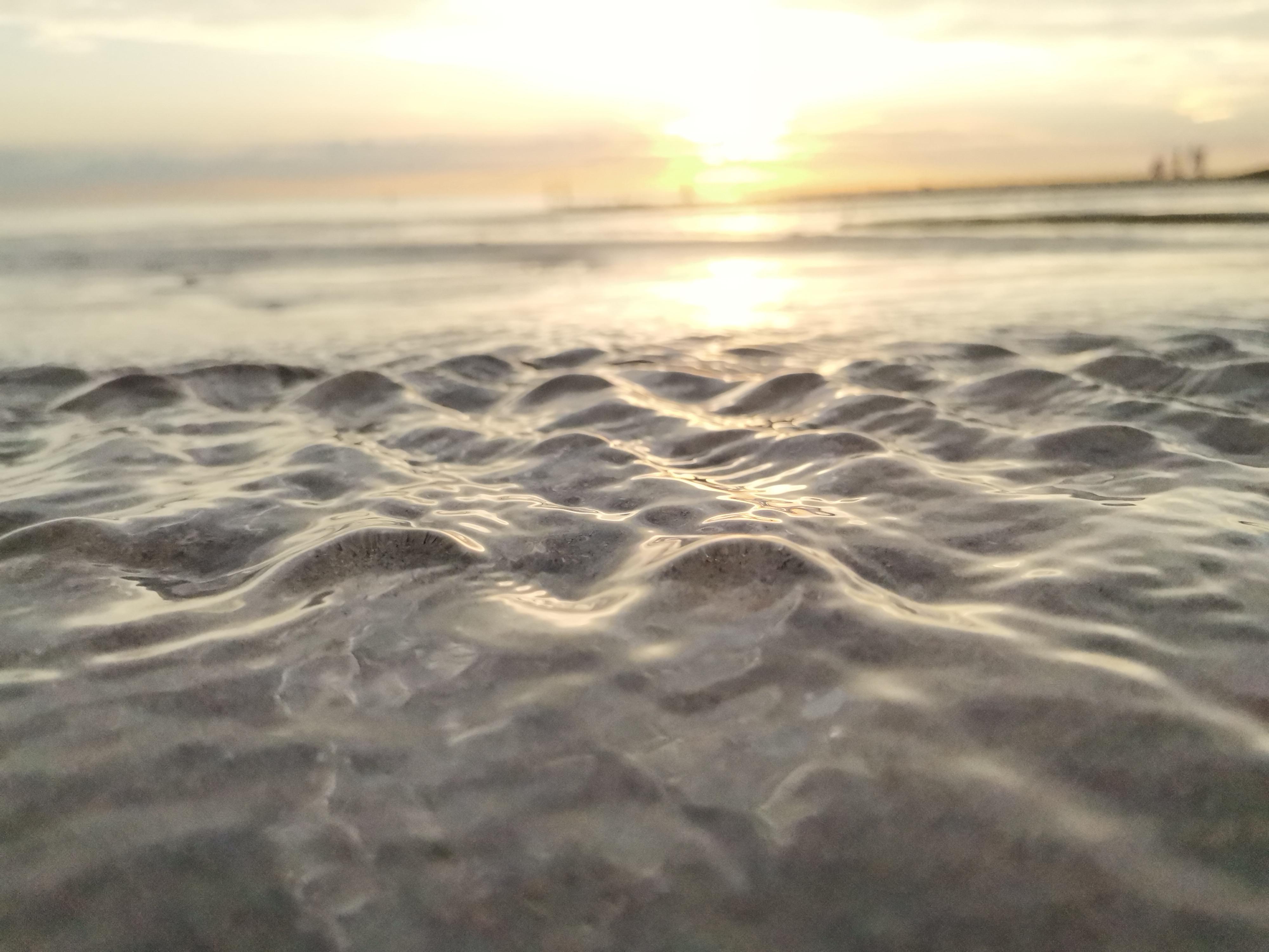 Cool ripple effect from flowing water | Scrolller