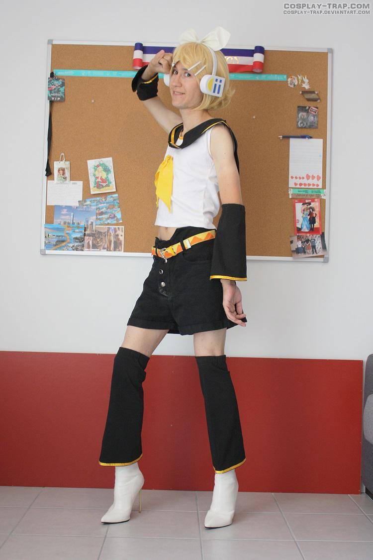 Cosplay Trap Kinky Rin Kagamine 002/170 | Scrolller