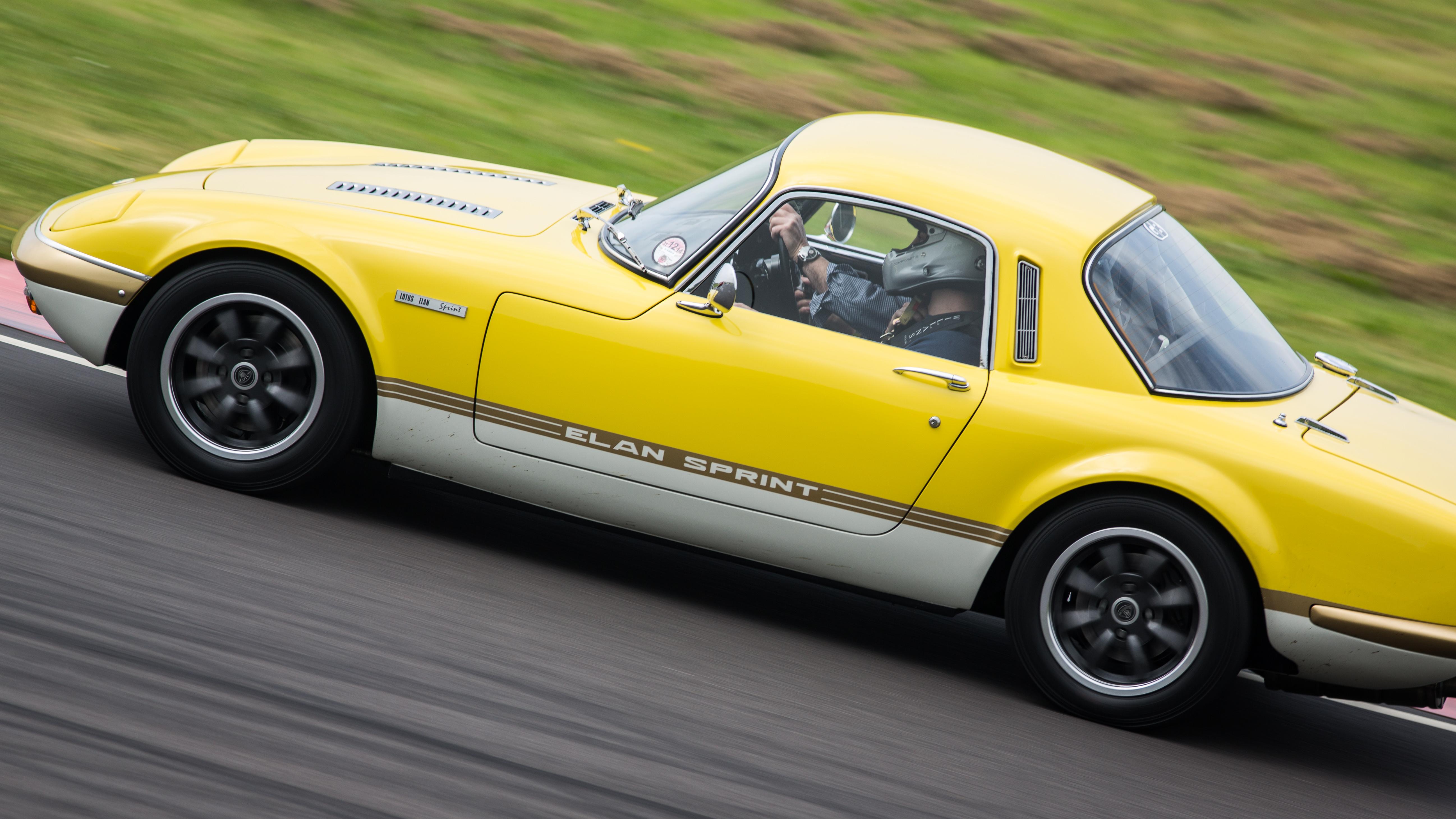 Cosworth BDG engined Elan Sprint | Scrolller