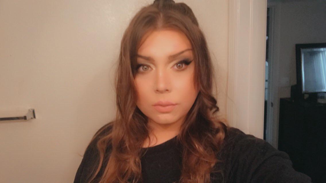 hey i’m allie | Scrolller