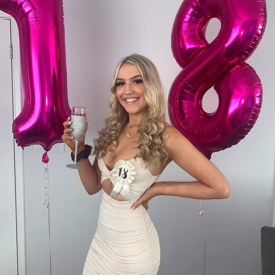 Cousin's officially 18, wwyd | Scrolller