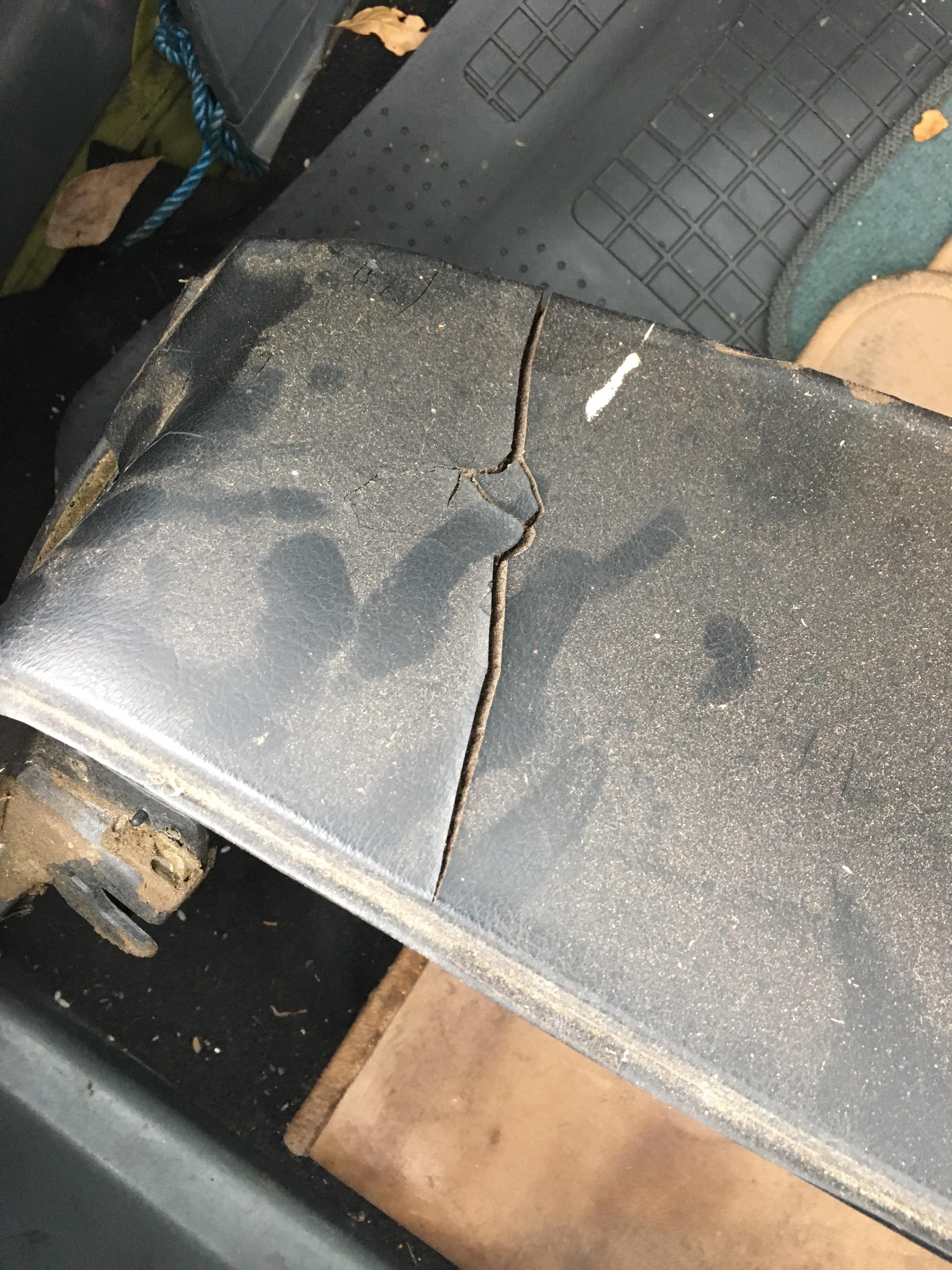 Cracked ae86 dash | Scrolller